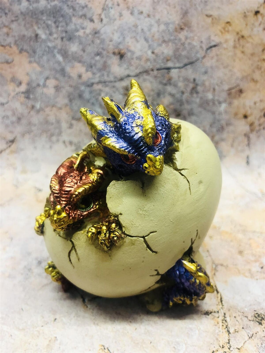 Pair of Dragon Eggs Hatchlings Figurines Fantasy Dragons Collection ...
